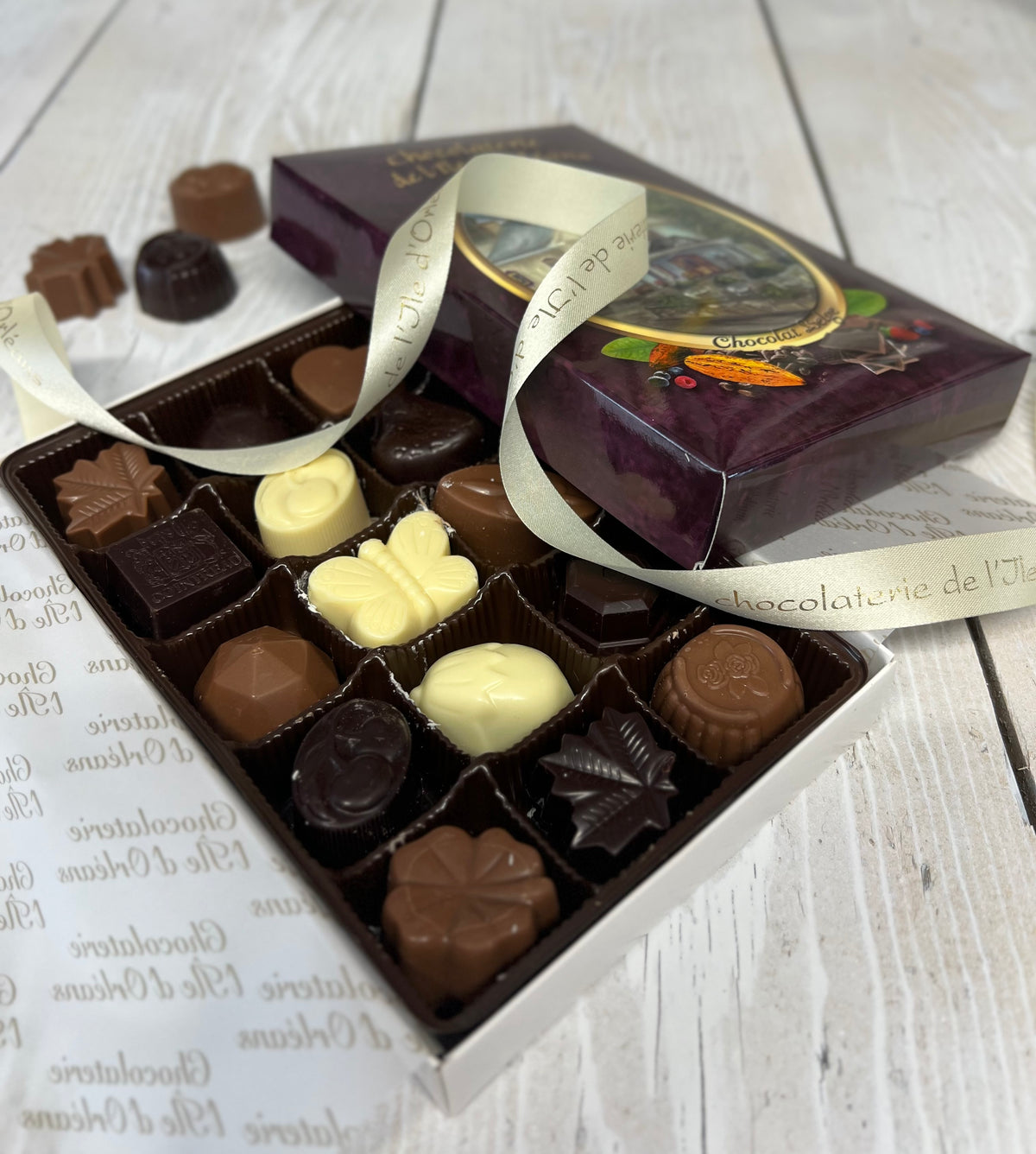 Boîte de 15 morceaux assortis – Chocolaterie de l'Île d'Orléans